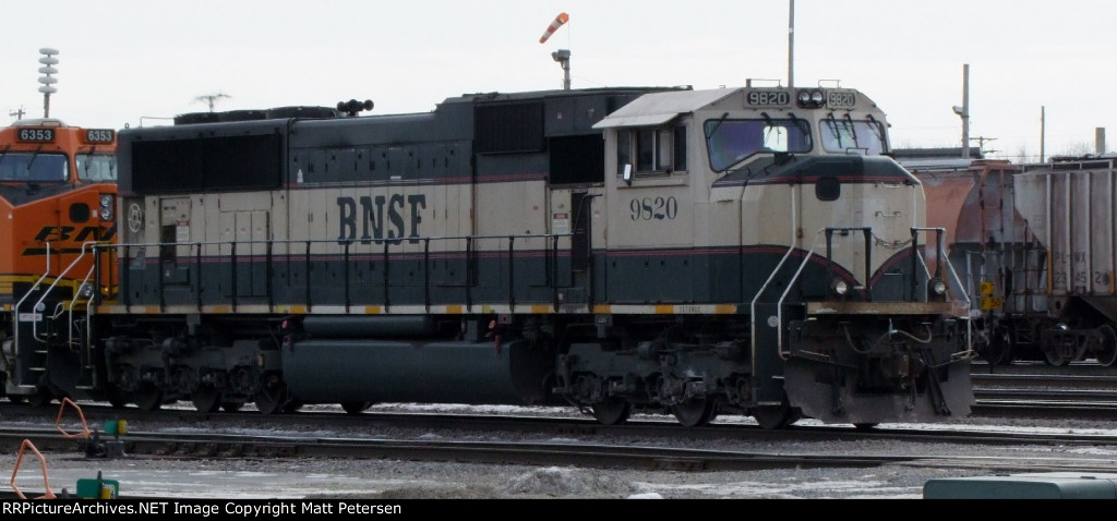 BNSF 9820